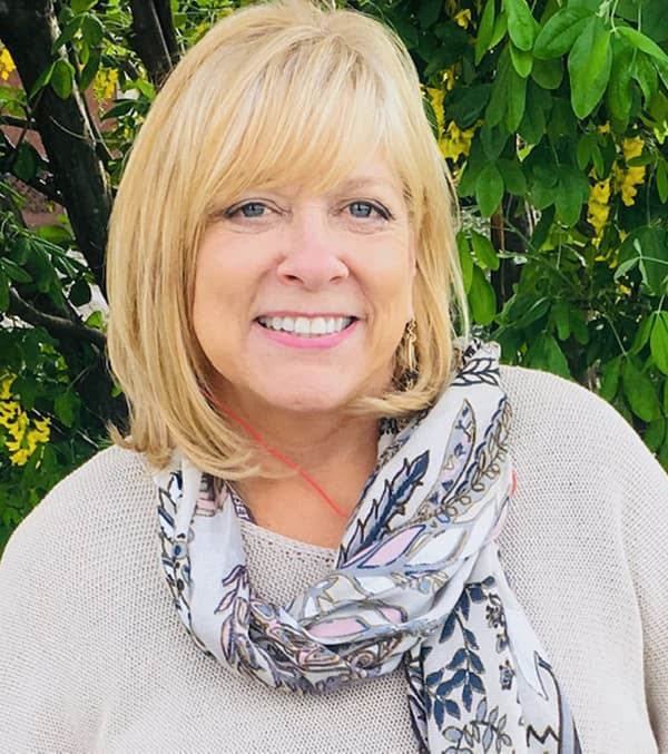 Akhia’s people bring smart ideas, from anywhere