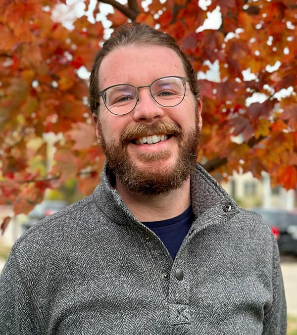 Akhia’s people bring smart ideas, from anywhere